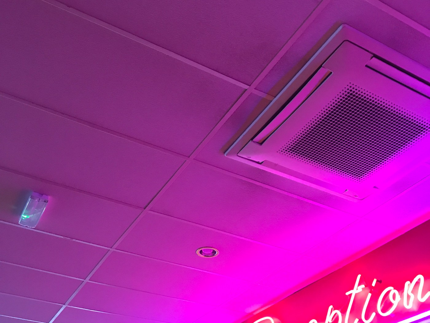 Bar | Simon Bartlett